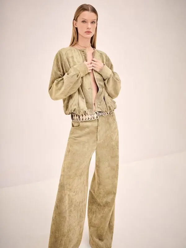 Alexis Cruz Jacket In Suede - Olive