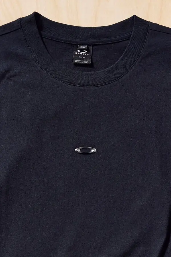 Oakley Metal Rise Graphic Tee - Blackout