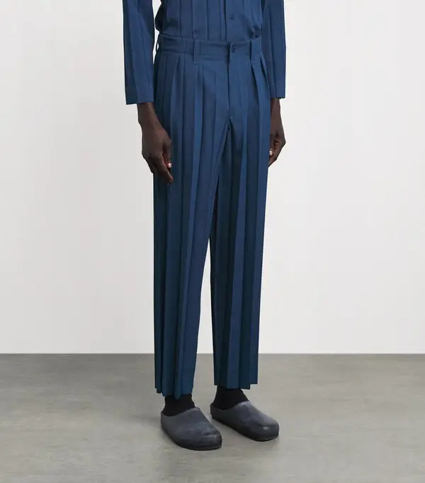 Issey Miyake Edge Pleat Straight Trousers - Navy