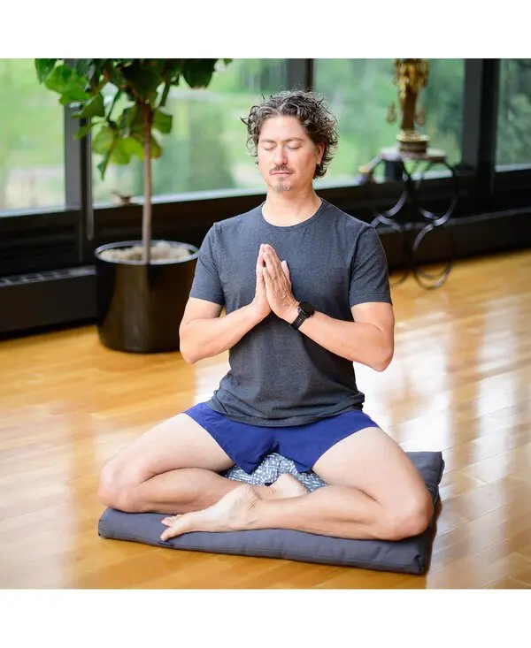 HUGGER MUGGER Zabuton Meditation Pillow - Rain