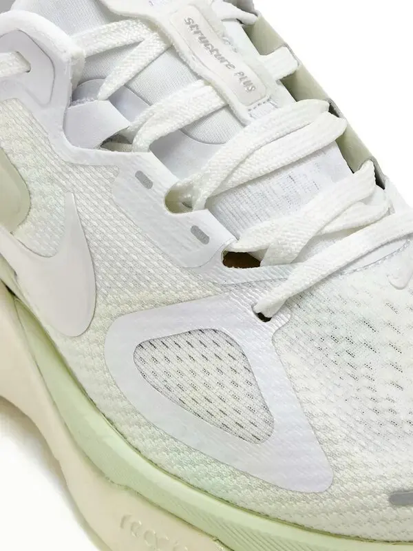 Nike Structure Plus Logo Sneakers