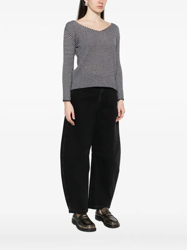BEYOU Cashmere V-neck Sweater - Black