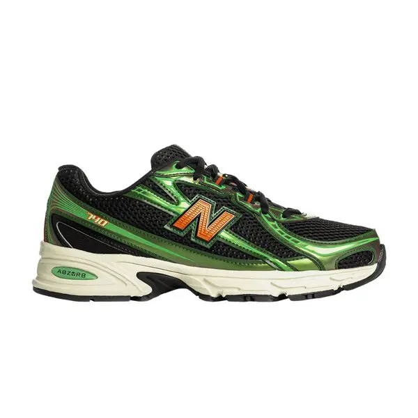 NEW BALANCE 740 Sneakers - Black