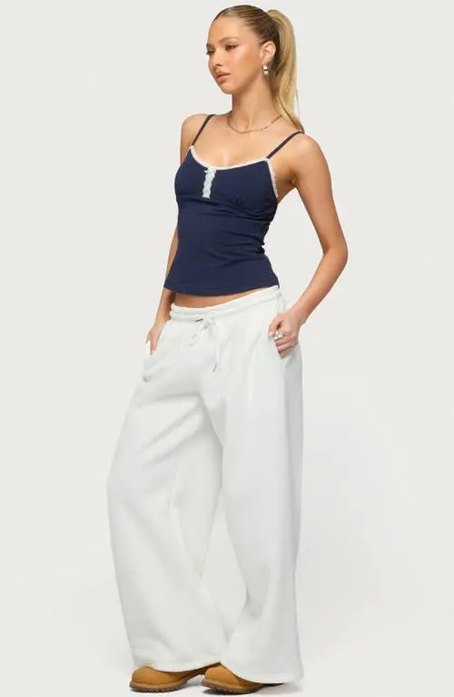EDIKTED Kamari Low Rise Wide Leg Sweatpants