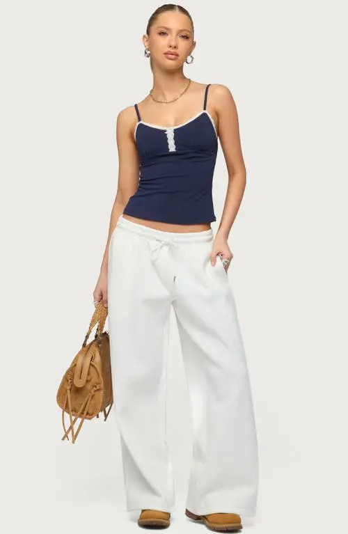 EDIKTED Kamari Low Rise Wide Leg Sweatpants