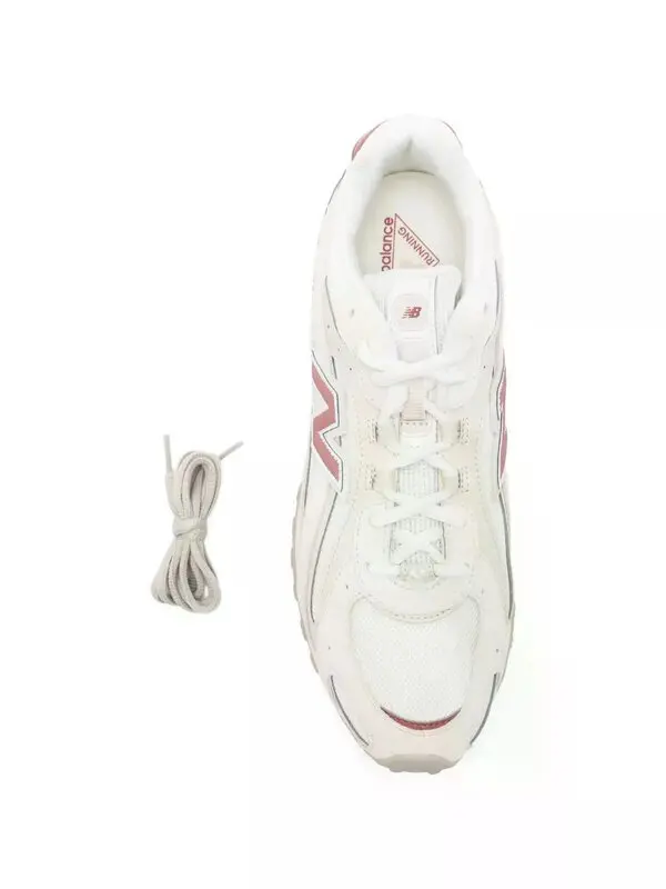 NEW BALANCE 204l Sneakers - Neutrals