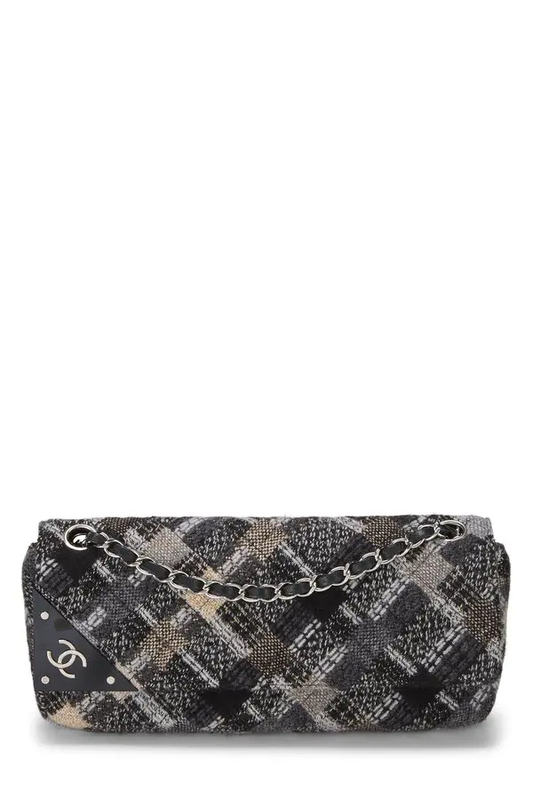 Chanel East/west Flap Medium