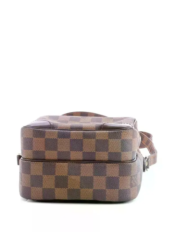 LOUIS VUITTON Amazone Damier Crossbody Bag