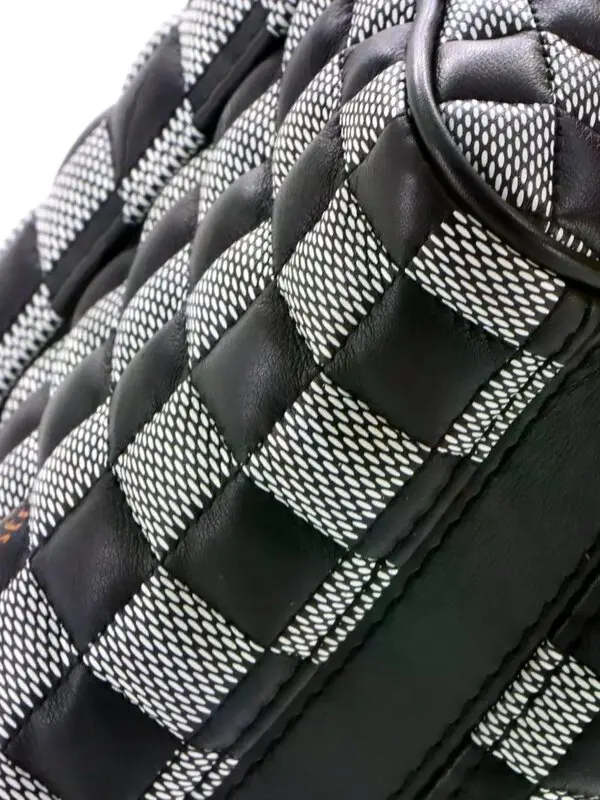 LOUIS VUITTON Twist Handbag Damier Quilted Calf Leather Bb - Black