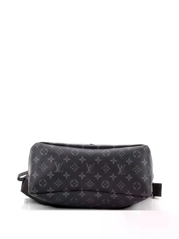 LOUIS VUITTON Besace Zippee Messenger Bag Monogram Eclipse Canvas Mm