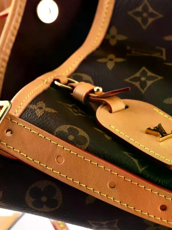 LOUIS VUITTON Carryall Monogram Canvas Mm Hobo Bag - Brown