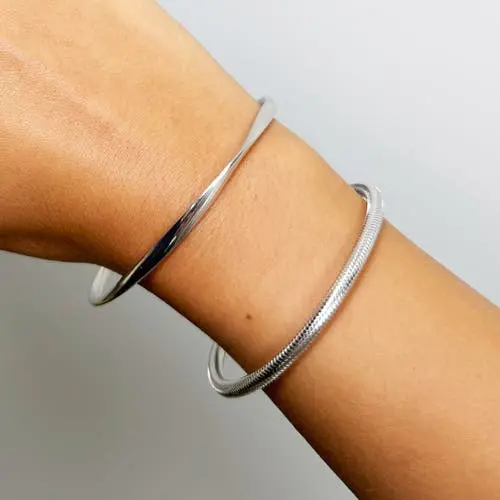 THE LOVERY FINE JEWELRY Sculpted Bangle Bracelet
