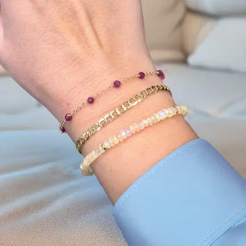 THE LOVERY 14k Yellow Gold Ethiopian Opal Bead Bracelet