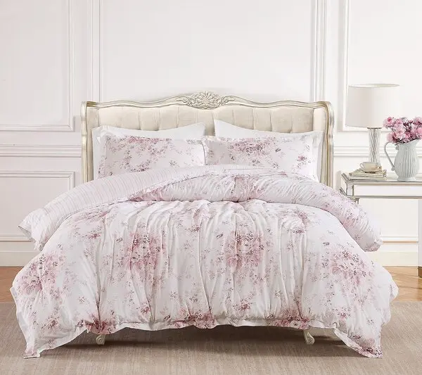 TREASURES BY SHABBY CHIC Shabby Chic Garden Floral Queen Comforter Set - One-color