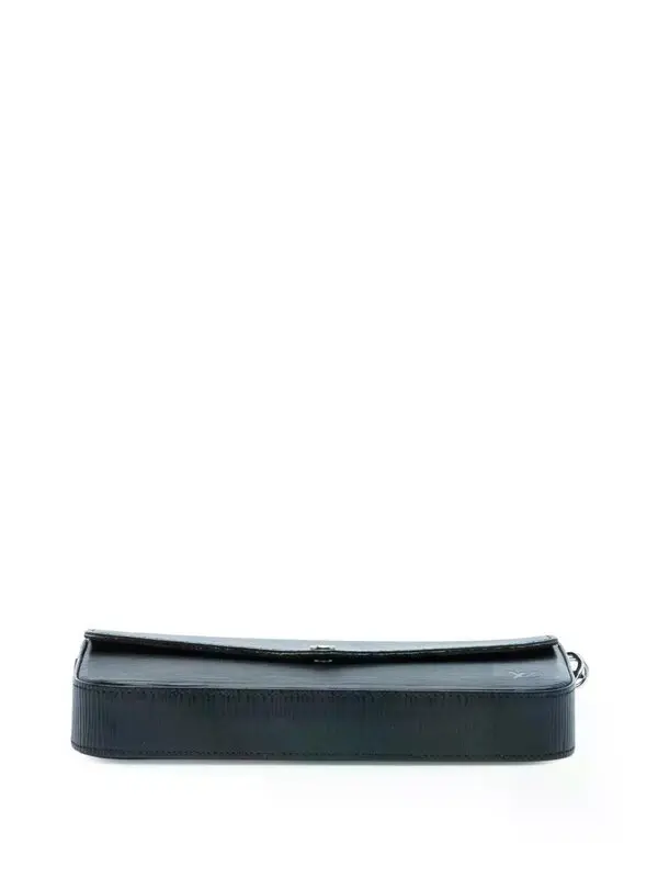 LOUIS VUITTON Epi Pochette Felicie - Black