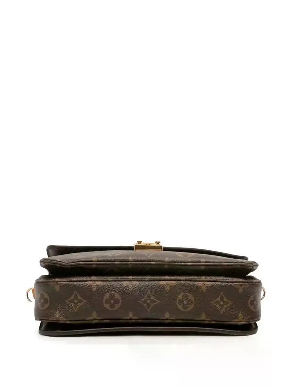 LOUIS VUITTON 2016 Monogram Pochette Metis