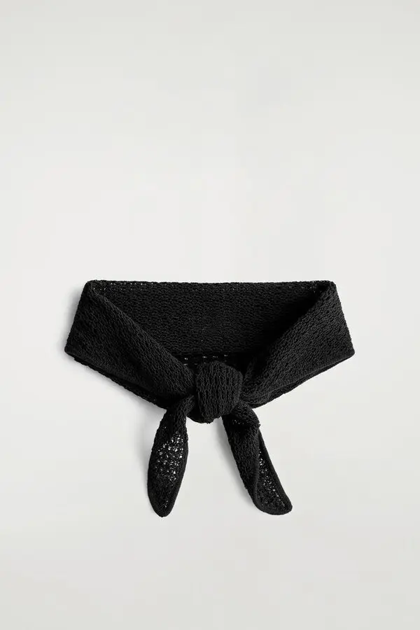 Cos Open-knit Triangle Scarf - Black