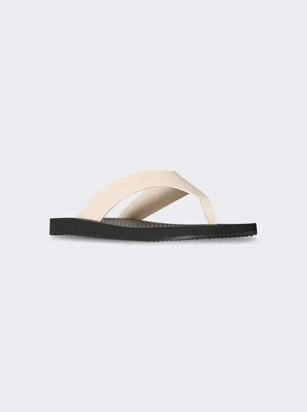 THE ROW Classic Ginza Sandal - Ivory