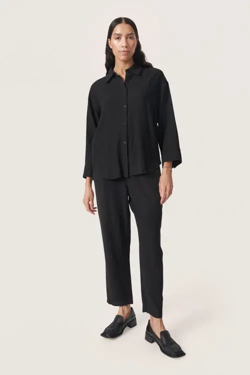 SOAKED IN LUXURY Belira Relaxed Fit Shirt - Black