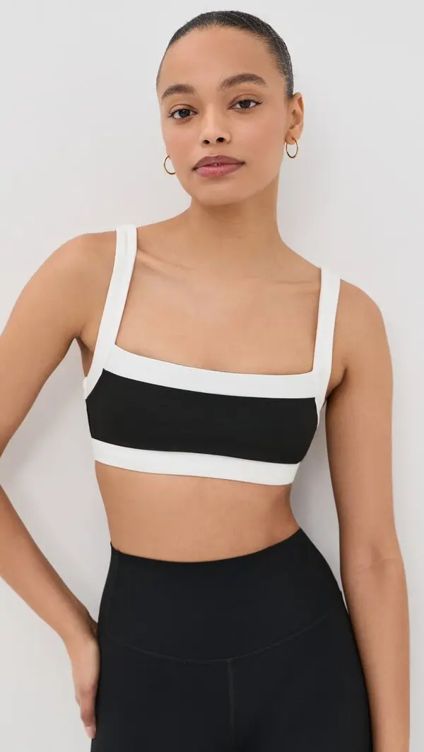 FORM Straight Neck Bra - Black/white