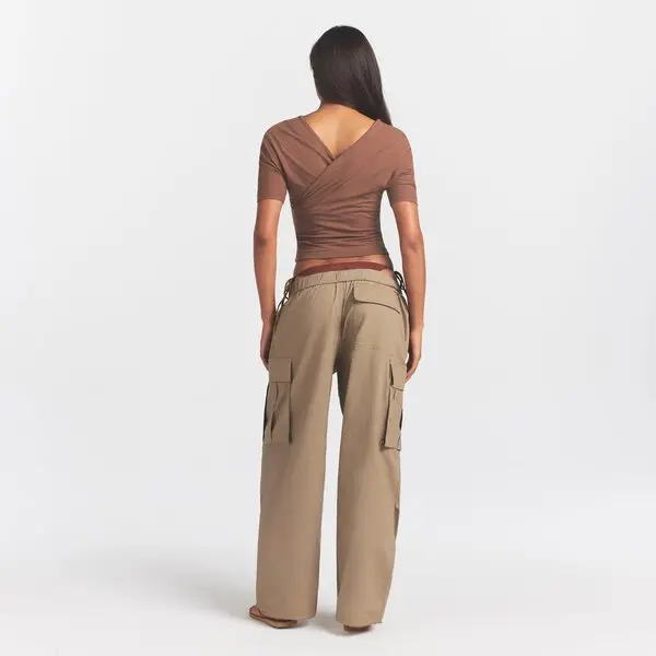 SKIMS Oversized Low-rise Cargo Pants - Desert