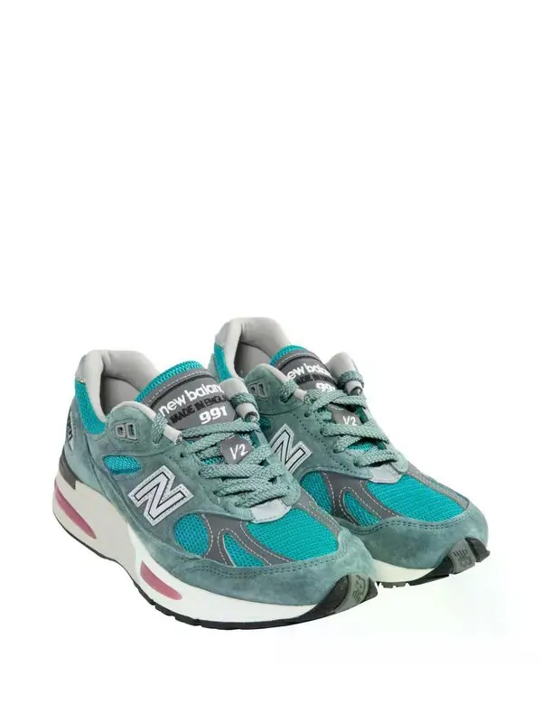 NEW BALANCE Logo-patch Panelled Sneakers - Blue