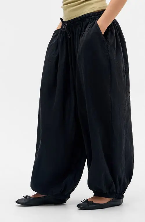 BDG URBAN OUTFITTERS Irina Balloon Pants