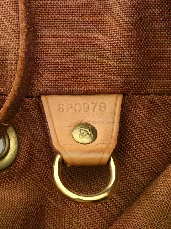 LOUIS VUITTON 1999 Montsouris Mm Leather Backpack