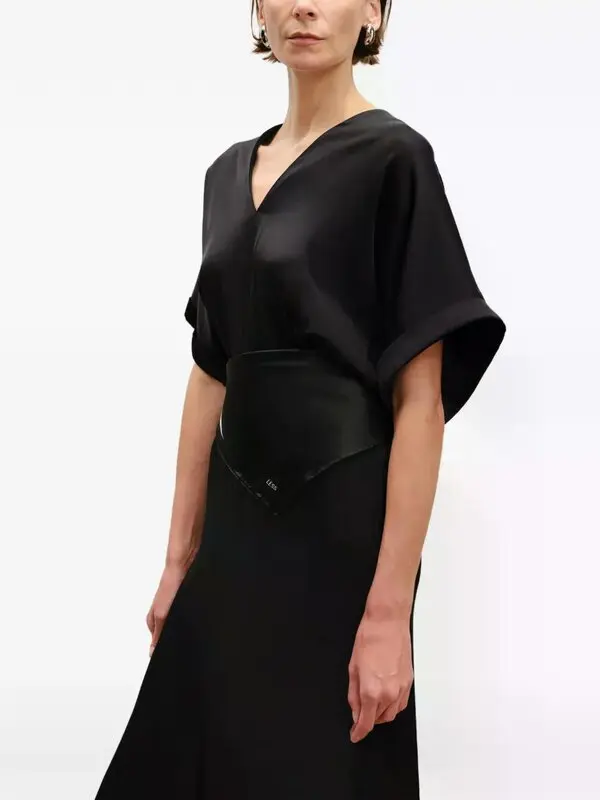 LESS V-neck Flared Dress - Black