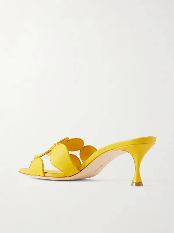 Manolo Blahnik Haribalmu 50 Leather Mules - Yellow