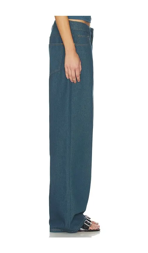 Lioness Peak Jeans - Washed Blue