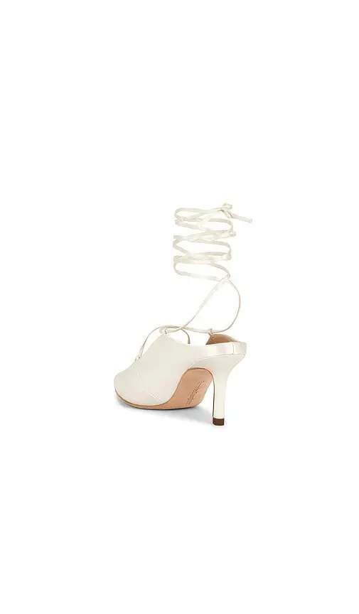 FAVORITE DAUGHTER Sloan Pump - Ivory