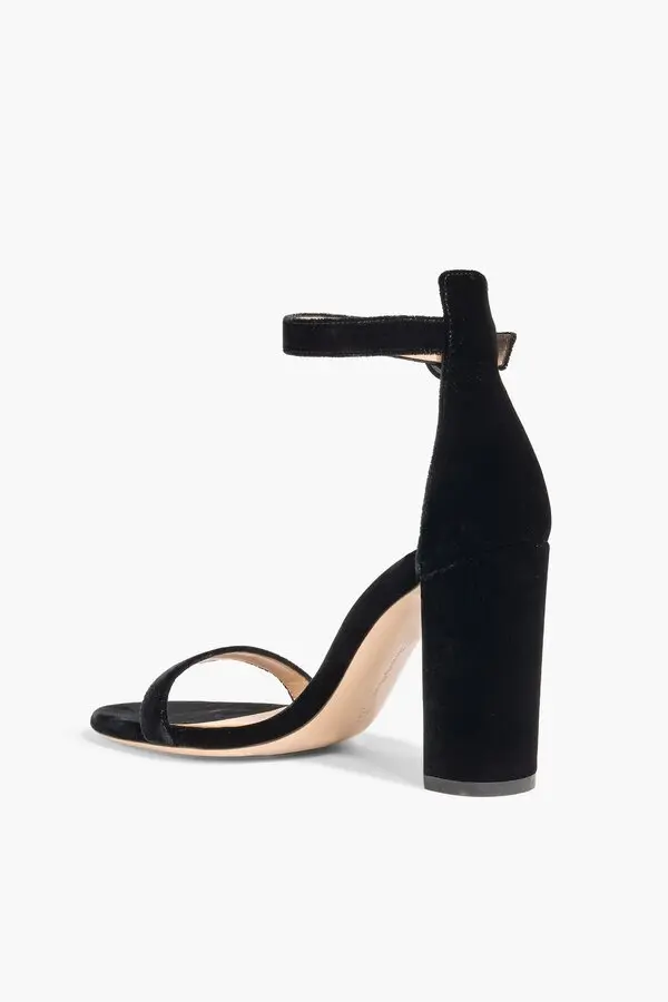 GIANVITO ROSSI Gaeta Velvet Sandals - Black