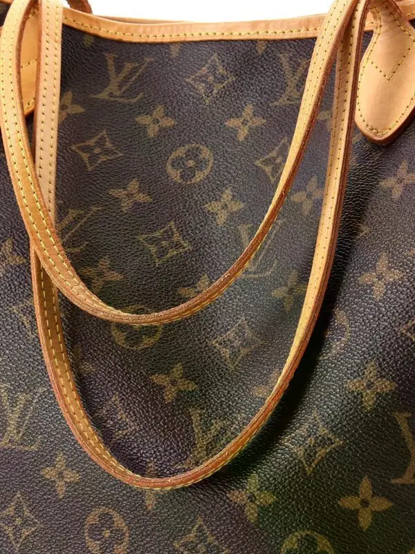 LOUIS VUITTON Neverfull Monogram Canvas Mm Tote Bag
