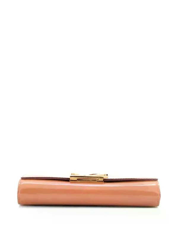LOUIS VUITTON Louise Patent Mm Clutch Bag - Neutrals