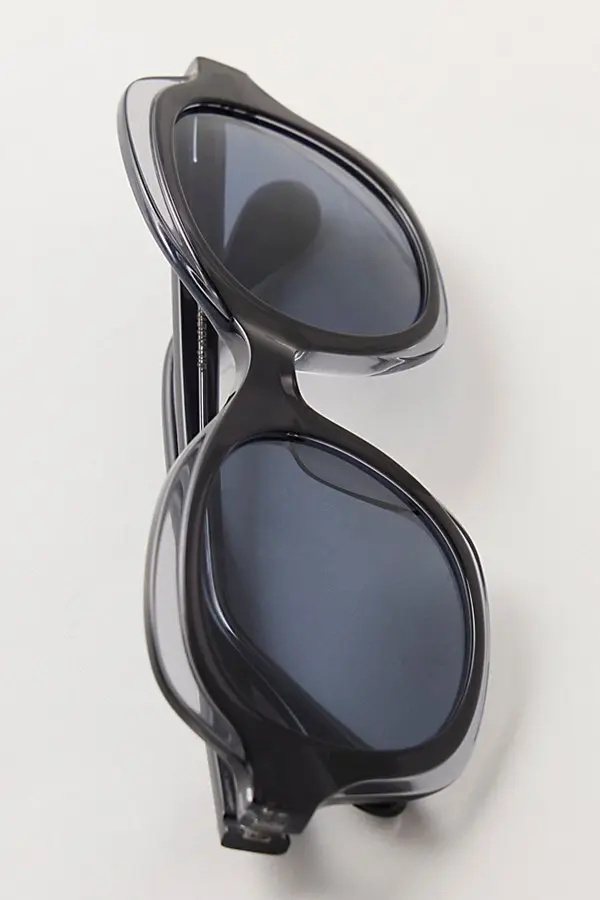 Free People See The Light Polarized Square Frame Sunglasses - Black