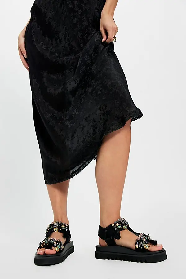 NAN-KU COUTURE Embellished Sport Sandals With Flatform Sole - Black