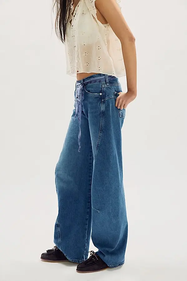 Free People We The Free Fable Low-rise Twisted Jeans - Heartsong