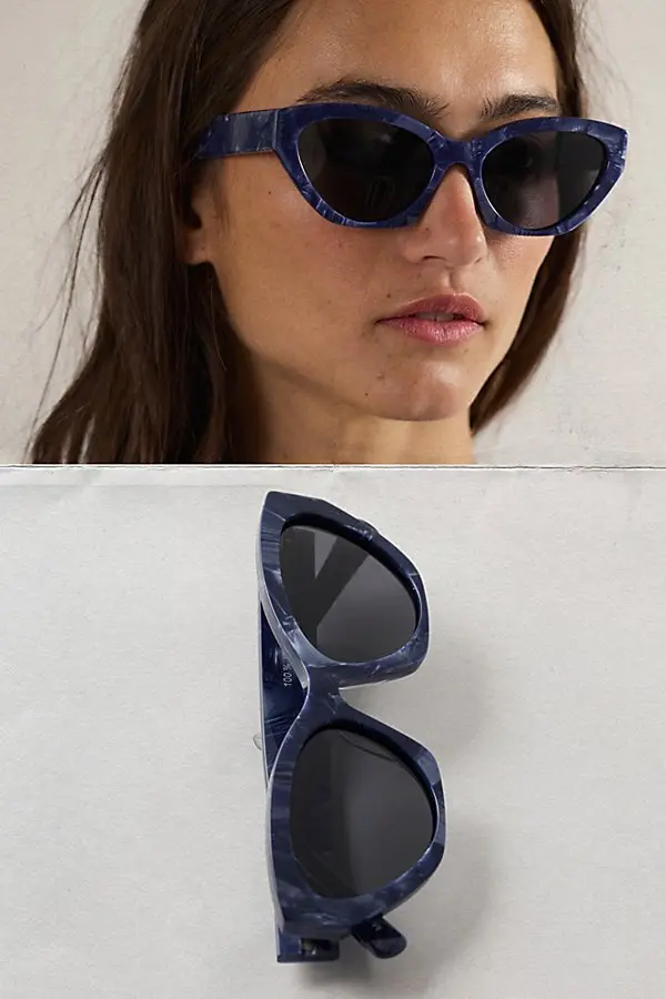 Free People Linda Cat Eye Polarized Sunglasses - Navy/black