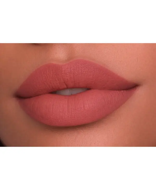 BE YOUR OWN DESIRE Longing Lips Liquid Lipstick - Straightforward