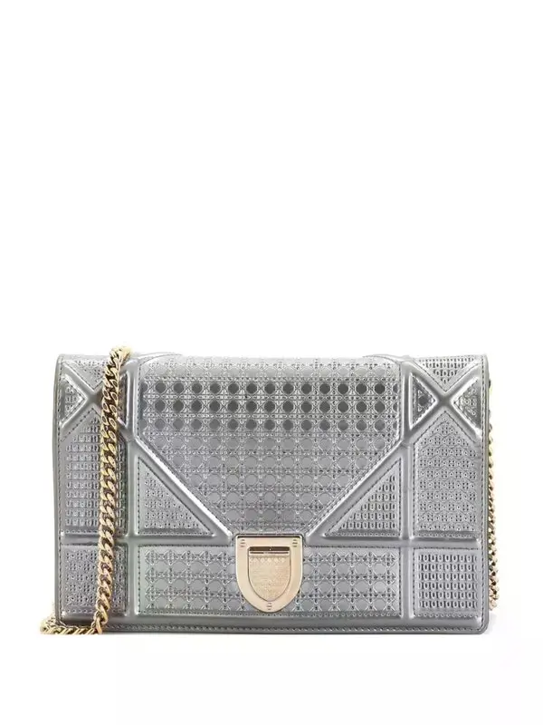Dior Diorama Wallet On Chain Cannage Embossed Calfskin - Silver