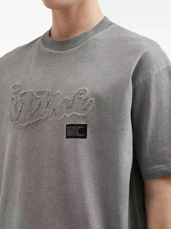 Izzue Logo-detail T-shirt