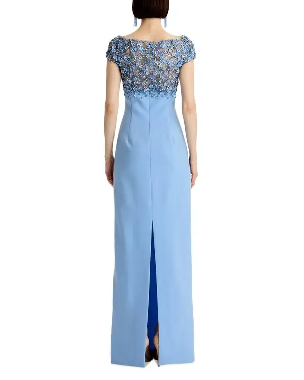 Oscar De La Renta Bitty Hoya Floral Embroidered Gown