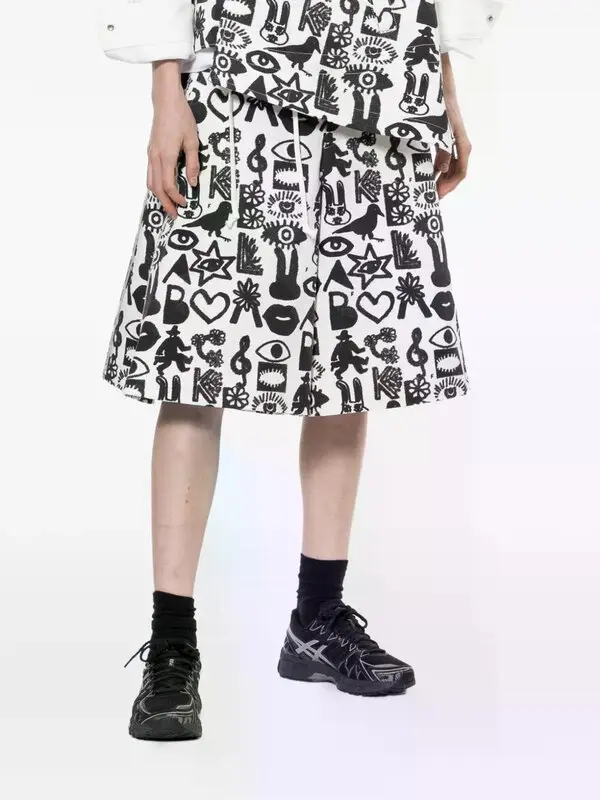 Comme Des Garçons Graphic-print Zip Shorts