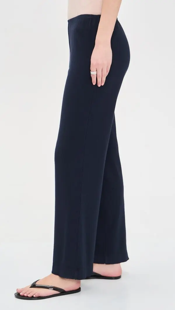 Donni. The Baby Scallop Sweatpants