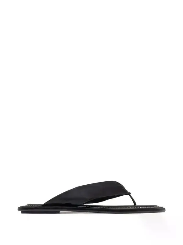 Bernardo Thong Flat Sandals - Black