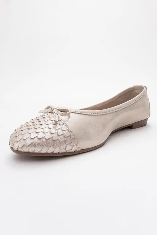 FOREVER & ALWAYS SHOES Copos Leather Ballet Flats - Beige