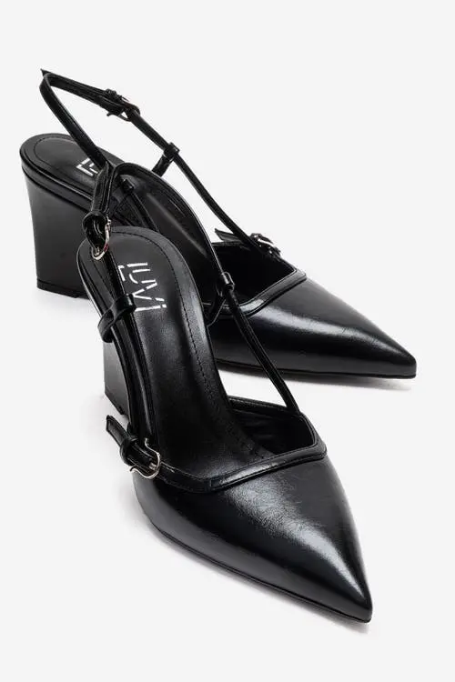 PROLOGUE SHOES Celia Pointed Toe Wedge Pump - Black