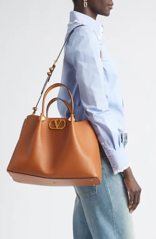 Valentino Garavani Vlogo Leather Tote - Brown