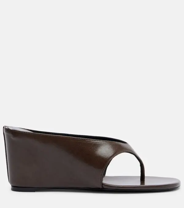 JUDE Yaga Leather Wedge Thong Sandals - Brown